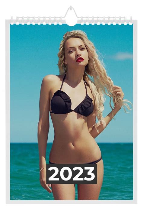 Kalendarz KOBIETY BIKINI 2023 ścienny 13 stron A3 12588590946