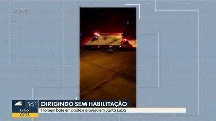 Motorista sinais de embriaguez e sem habilitação provoca acidente