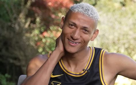 Quem é a ex quem Richarlison terminou antes de ir pra Copa
