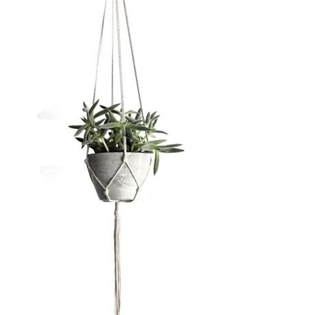 Pots de fleurs suspendus et originaux en 30 idées