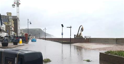 Storm Ciarán Dramatic photos show parts of Seaton underwater Devon Live