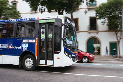 Eduardo Paes anuncia gratuidade nos ônibus no dia da eleição Diário