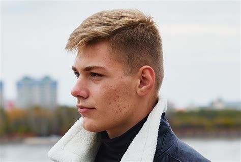 Unbelievably Cool Dirty Blonde Hair Color Ideas For Men