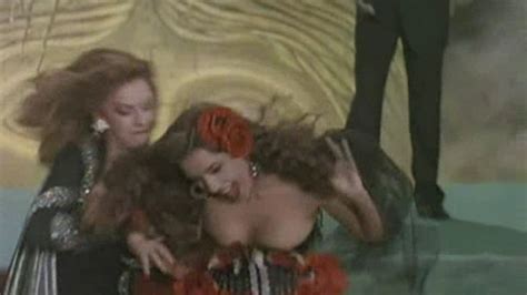 Naked Barbara Kero In Mutande Pazze
