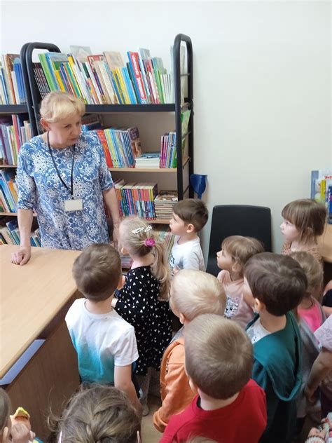 Wizyta W Bibliotece Przedszkole Nr Im Jana Brzechwy W Poznaniu