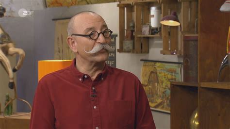 Bares für Rares Elegantes Design Möbelstück animiert Horst Lichter