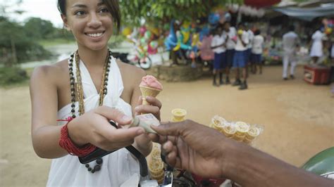 Interacting With Locals Soul Sri Lanka Tour Company In Colombo