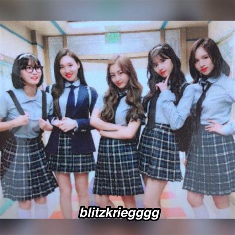 PO Twice What Is Love Momo Nayeon Jihyo Sana Mina Broadcast Card