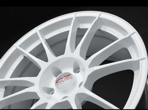 Ultraleggera HLT OZ Racing