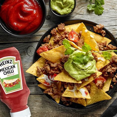 Nachos Con Carne Guacamole Y Salsa Mexican Chilli Nachos Beef