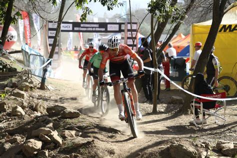 Oltre 1100 corridori alla XCO Coppa Città di Albenga vince il belga