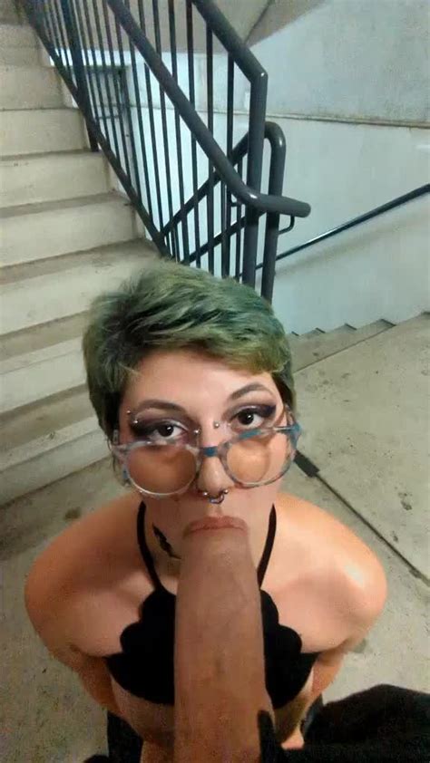 Sneaky Blowjob In A Parking Garage Stairwell Scrolller