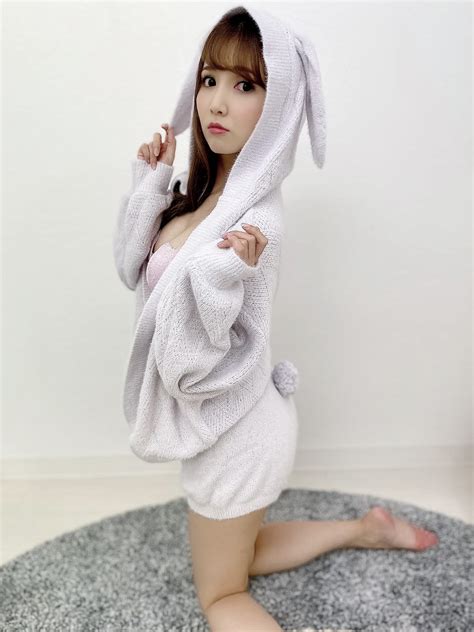 Ayaka Tomoda S Feet I Piedi Di Ayaka Tomoda Page Celebrities