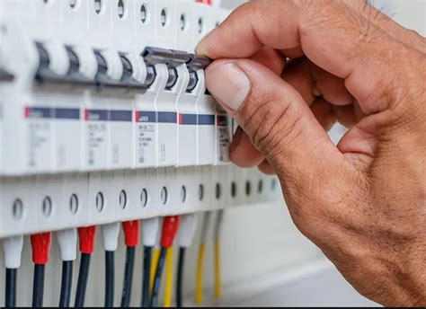 Cortes de energía de ocho horas para este martes ENEE Dinero HN