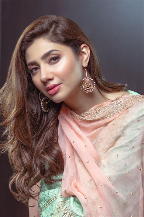 Mahira Khan Biography Top Pakistani Actress Model Dikha Daftsex Hd