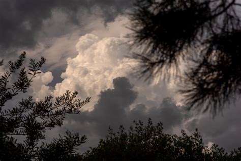 Inumet emitió un aviso por tormentas fuertes y puntualmente severas