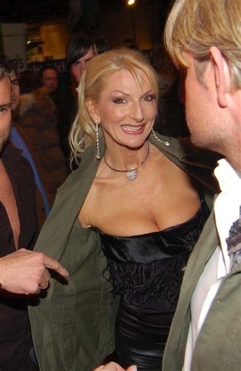 Désirée Nick nackt und sexy SexyStars online heißesten Fotos