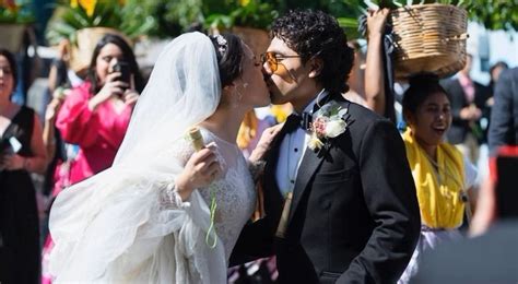 Jovem Mexicana Deixa Marido Na Noite De N Pcias Ap S Ele Preferir Sair