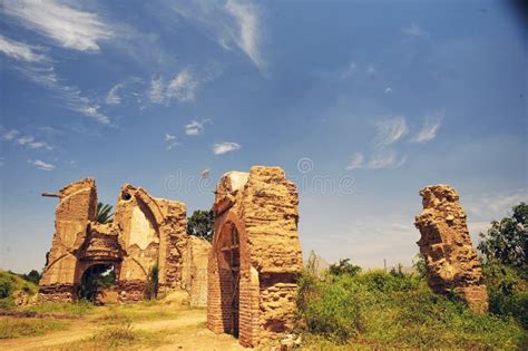 Ruinas De Conventos De Zana De La Casa Madriz De La Religión Católica