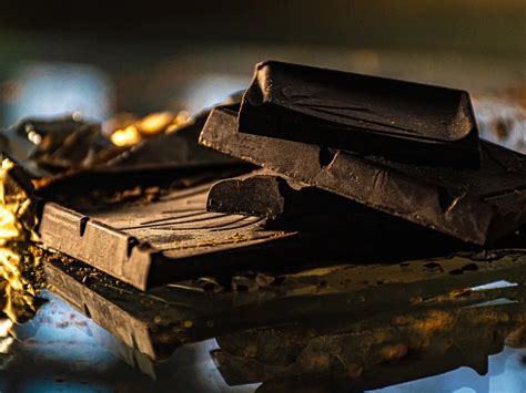 Proprietà del cioccolato fondente perché fa bene inNaturale
