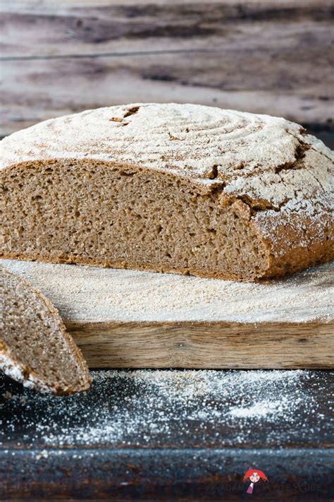 Reines Roggenvollkornbrot Mit 3 Stufen Sauerteig Mit Ihm Zum Eigenen