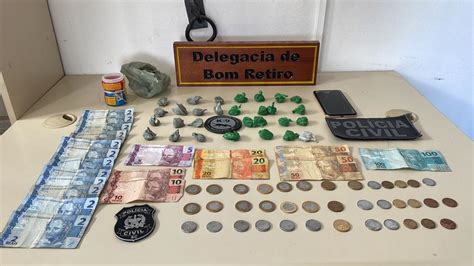 Operação contra tráfico de drogas prende três pessoas na Serra