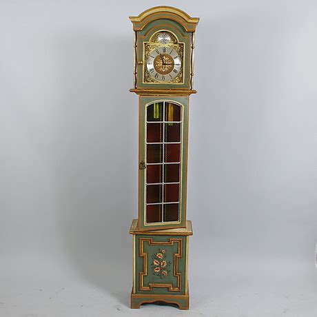 GOLVUR målat trä sent 1900 tal Klockor Ur Golvur Auctionet