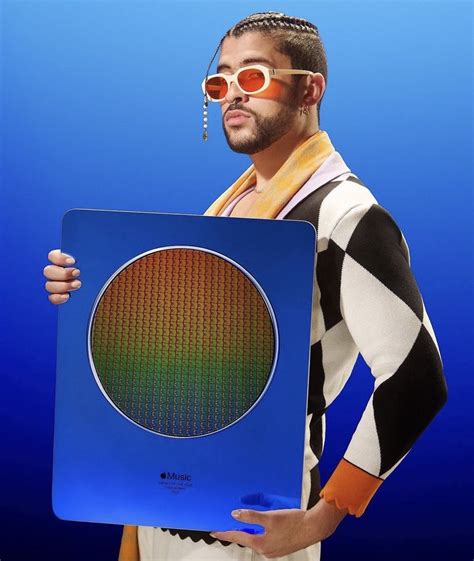 Dios Bunny On Twitter Un Verano Sin Ti De Bad Bunny Es El
