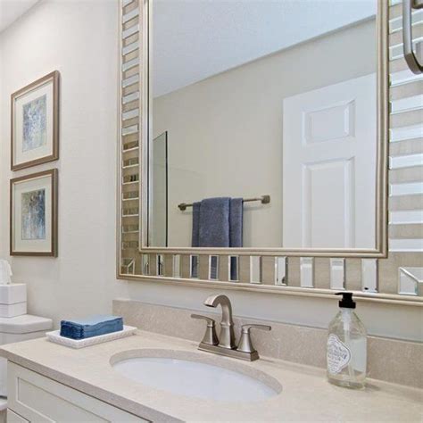 White Duck SW 7010 White Pastel Paint Color Sherwin Williams