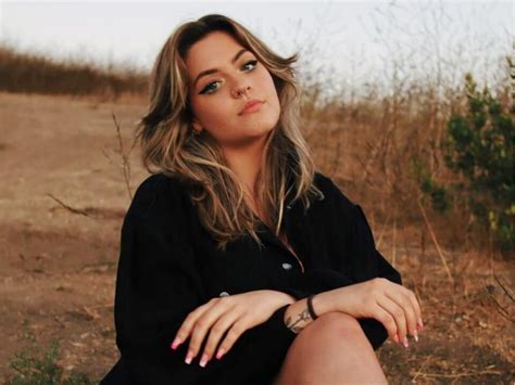 Valerie Le Pelch Is An American Tiktok And Instagram Star She Has Appeared In Many Videos And