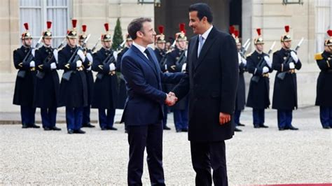 L émir du Qatar s engage à investir 10 milliards d euros en France à l