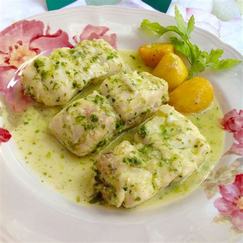 Lomos De Merluza En Salsa Verde Comparterecetas