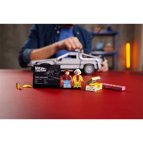 LEGO 10300 Icons Back To The Future Time Machine