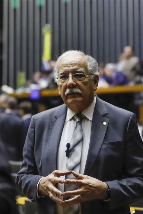 Deputado Dr Luiz Ovando Vota Contra Projeto Que Criminaliza Recusa De