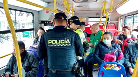 esta es la nueva estrategia de transmilenio para combatir a los colados los bajarán de los