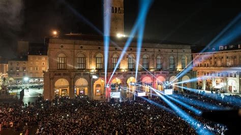 Capodanno A Bologna Feste Veglioni Teatri E Concerti