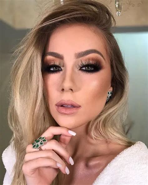 Maquiagem para madrinha de casamento 24 Fotos e tutoriais imperdíveis