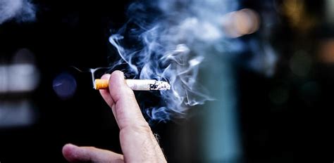 Sanidad financia el Recigarum un fármaco para dejar de fumar en 25