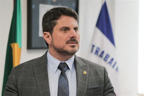 Congresso Nacional Senador Marcos Do Val Renuncia Mandato Numa Sa Da