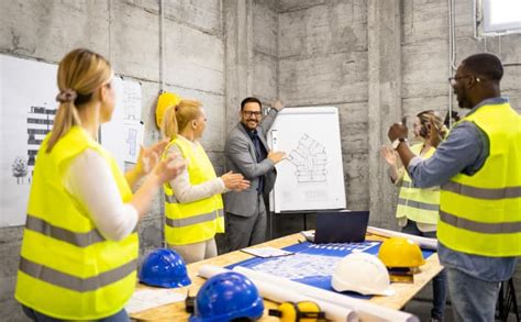 Szkolenia okresowe BHP B Service Utrzymaj wysoki poziom bezpieczeństwa