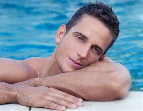 Redefining The Face Of Beauty HUNK OF THE WEEK Jakub Stefano