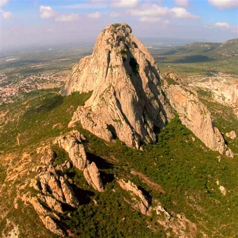 Peña de Bernal Pueblo Magico Queretaro Pueblos Magicos de Mexico