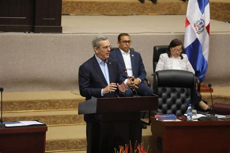 Presidencia de la República Dominicana on Twitter Al examinar la