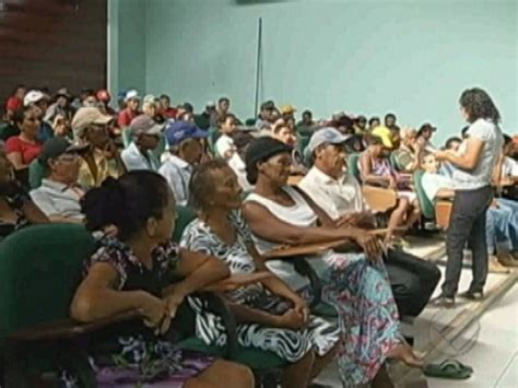 G1 Manifestantes do MST entram no quarto dia de ocupação do Incra