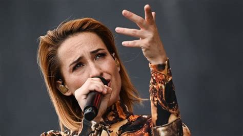 Ça a été un vrai moment une vraie fierté Suzane évoque son mariage