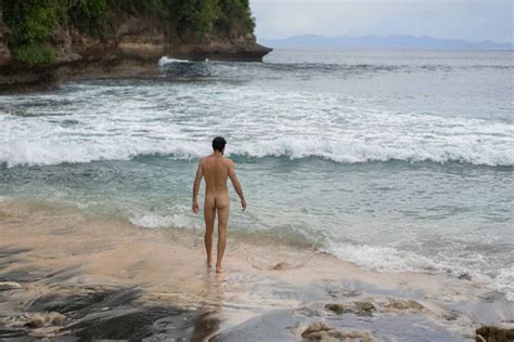 Naked Man Ocean Unity Man Nature Stock Photo By Kireyonok 528692462