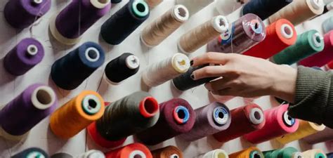 How To Organize Embroidery Floss Without Bobbins Easy Steps