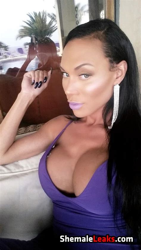 Mia Isabella Aka Themiaisabella Onlyfans Leaks Pics Everydaycum
