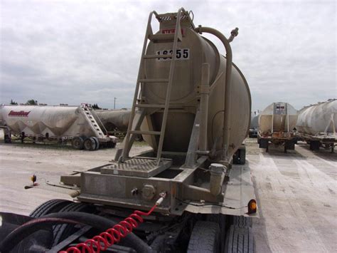 Heil 1200 CU FT ALUMINUM DRY BULK Dry Bulk Pneumatic Tank Trailer For