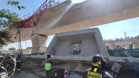 Accidente Hoy en Tren Interurbano México Toluca Estructura Cae sobre
